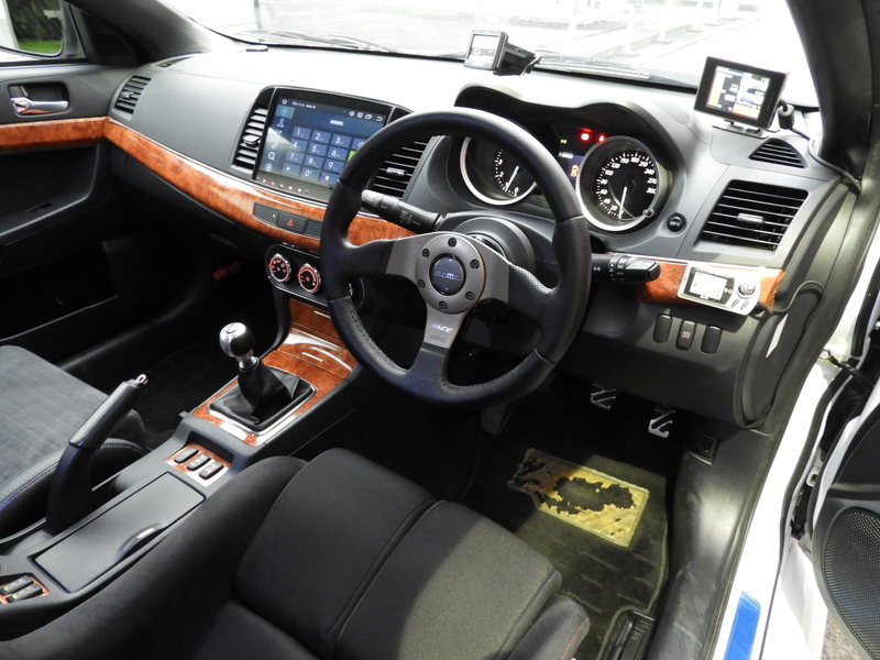 三菱 ランサーエボリューション 2.0 GSR X 4WD | GARAGE-R